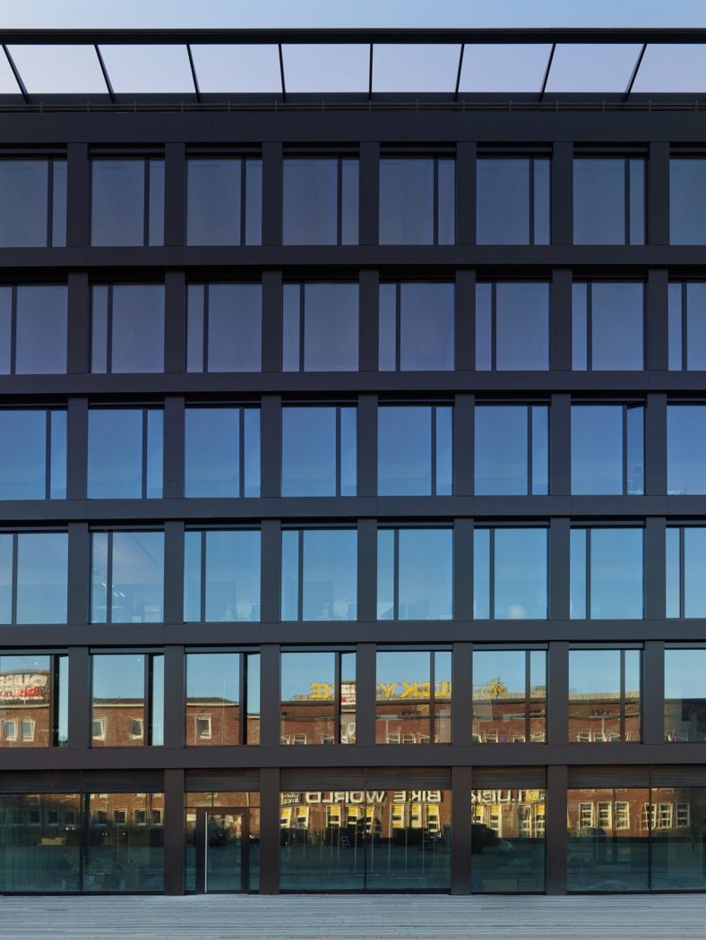 Mercator One Office Building | Hadi Teherani Architects - Arch2O.com