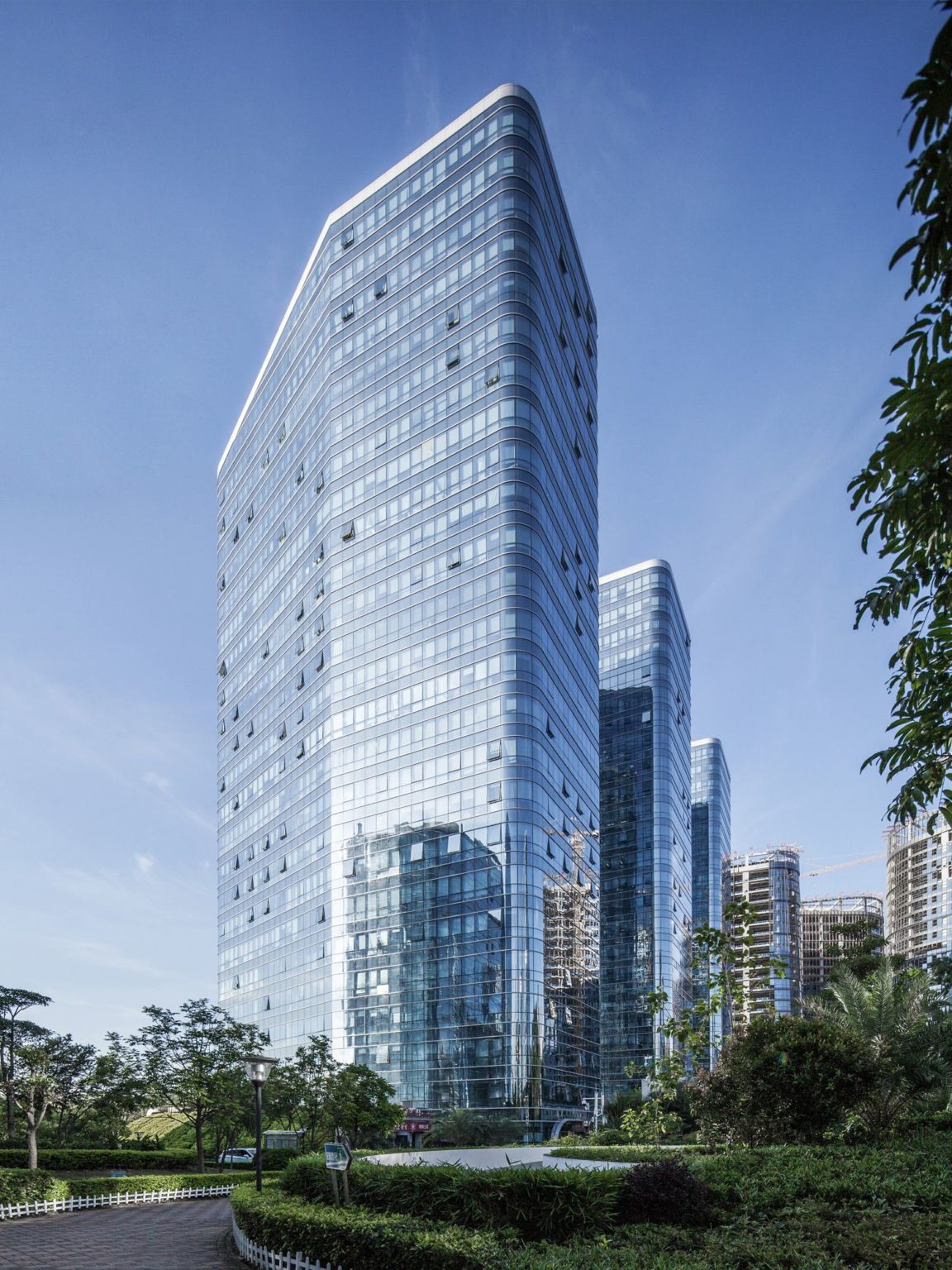 NanFang University Technology Park and B1 Tower Building | Saltans ...