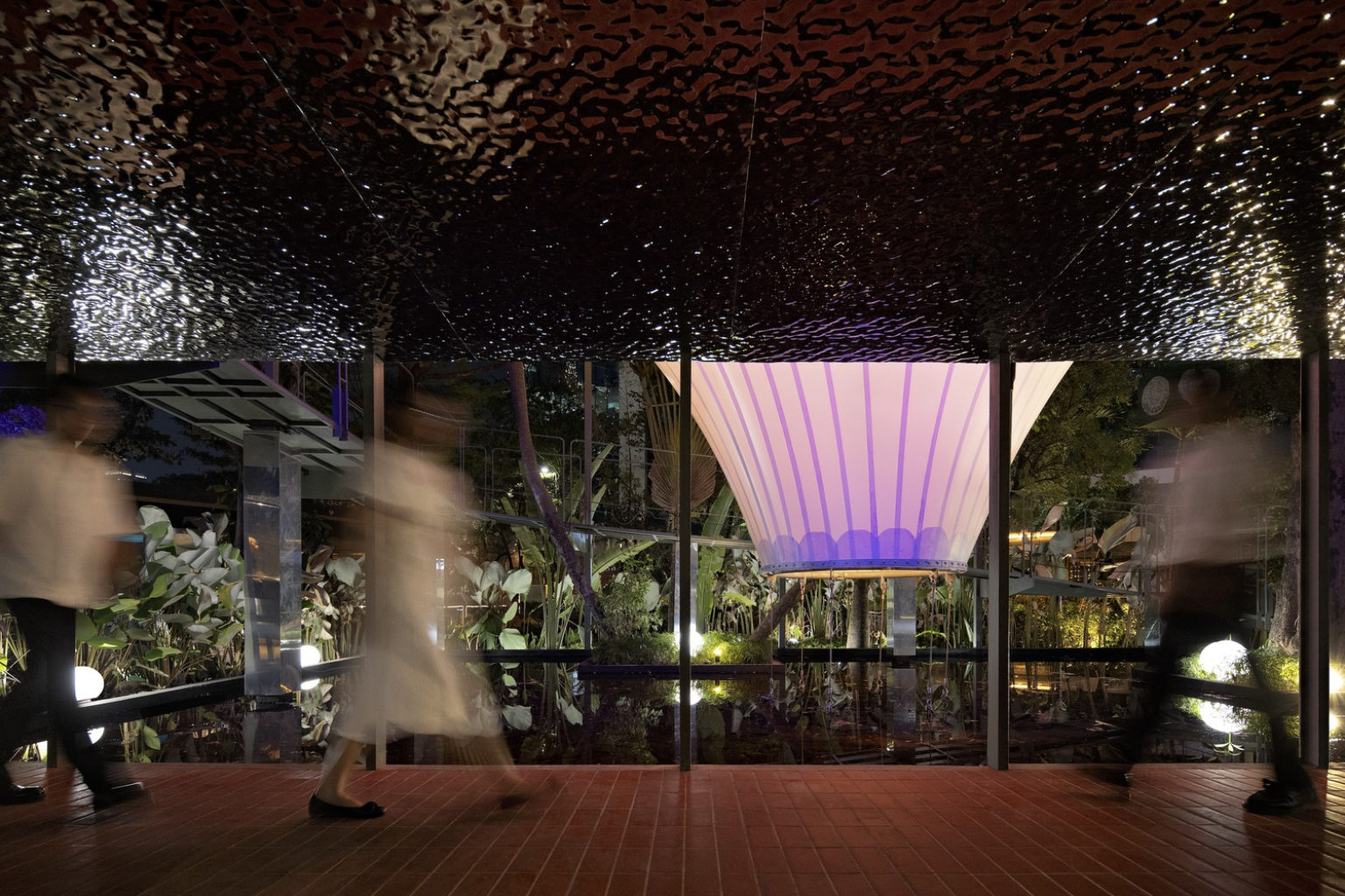 Stalk Tree-hugger Bar | RAD+ar (Research Artistic Design + architecture) - Arch2O.com