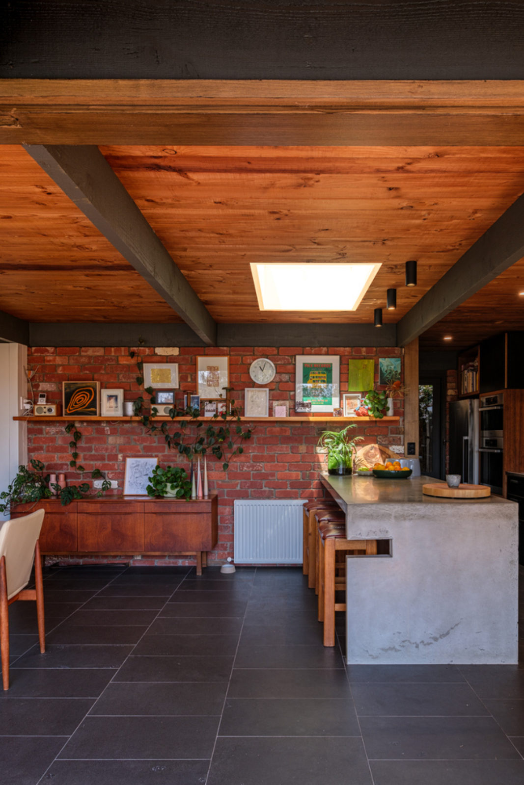 Upcycled House | Freehand Projects - Arch2O.com