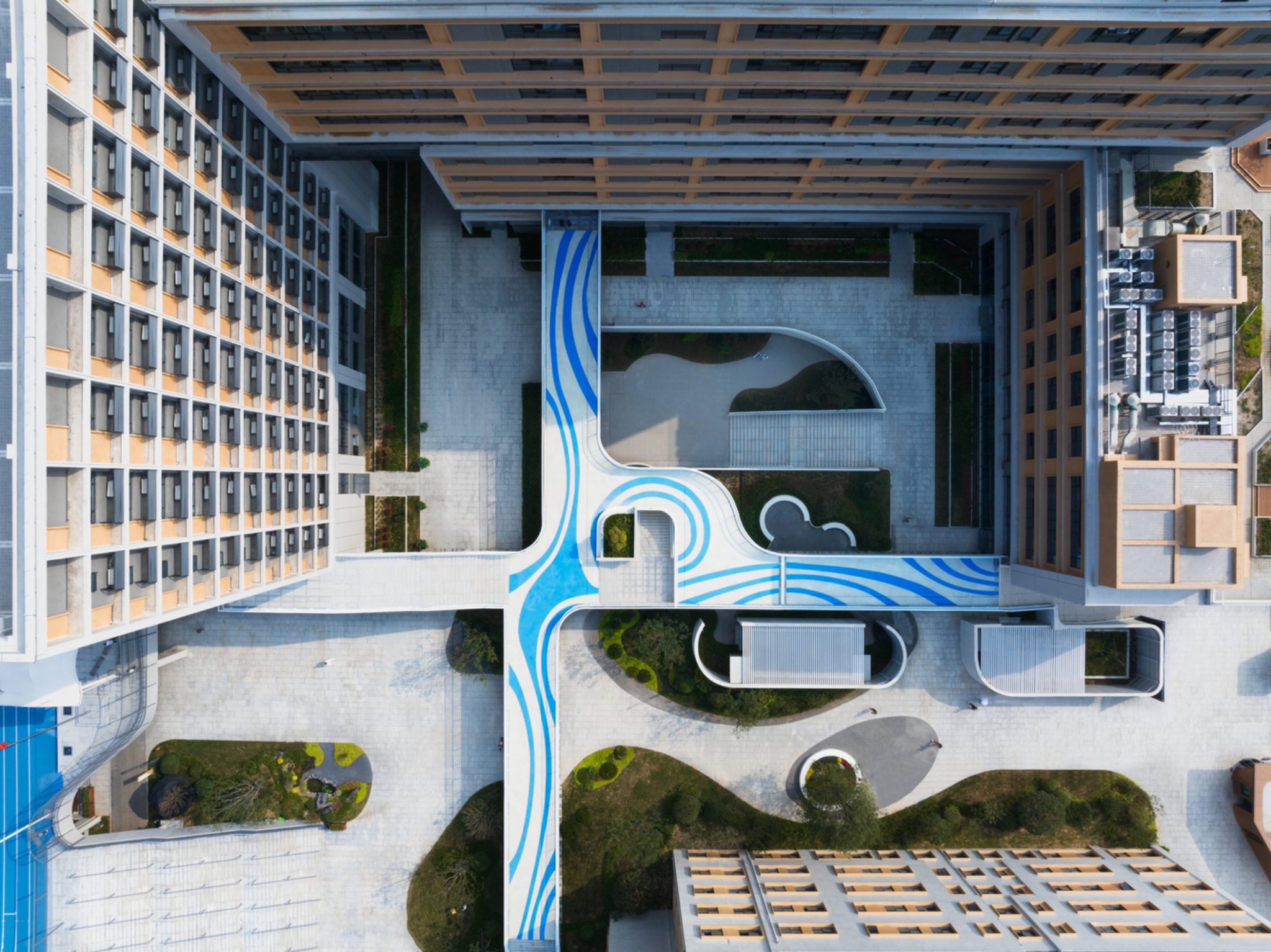 Xi'an Gaoxin No.1 High School Expansion and Social Shared Car Park | Qu ...
