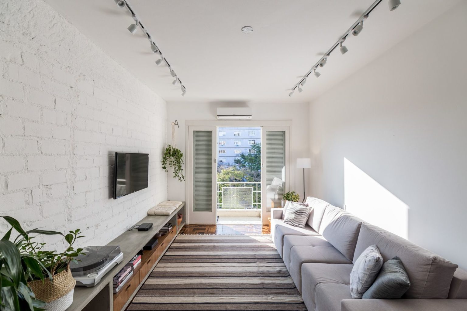 Natural Lighting By Sunlit Spaces How to Make Your Apartment More ...