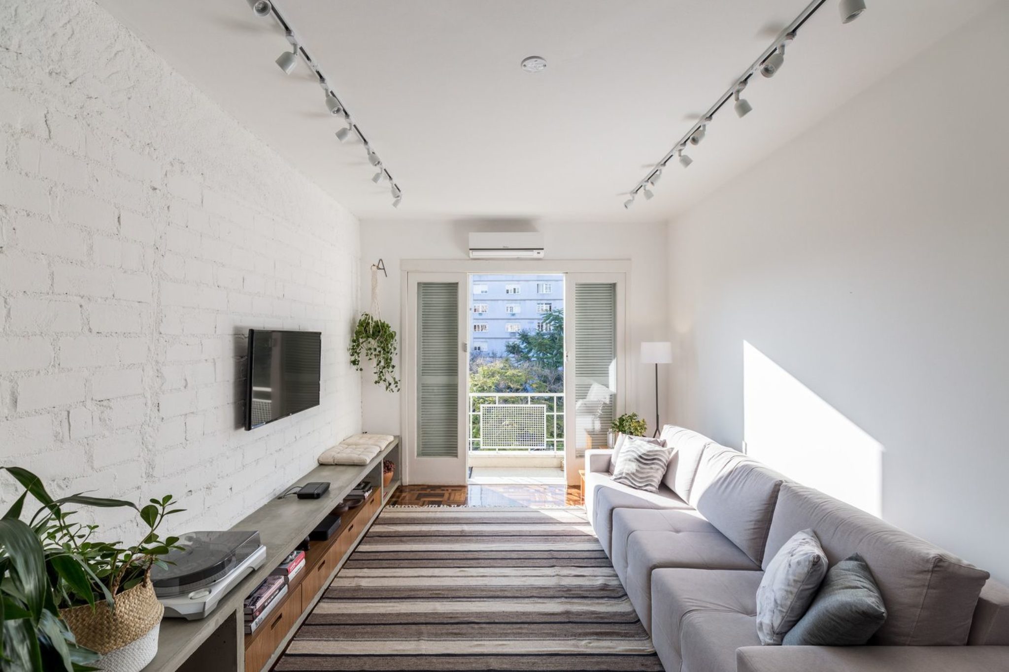 Natural Lighting By Sunlit Spaces How to Make Your Apartment More ...