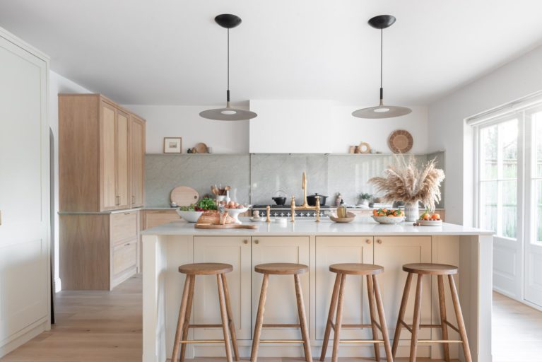 7 Spectacular Kitchen Design Trends You’ll See Everywhere in 2024 ...