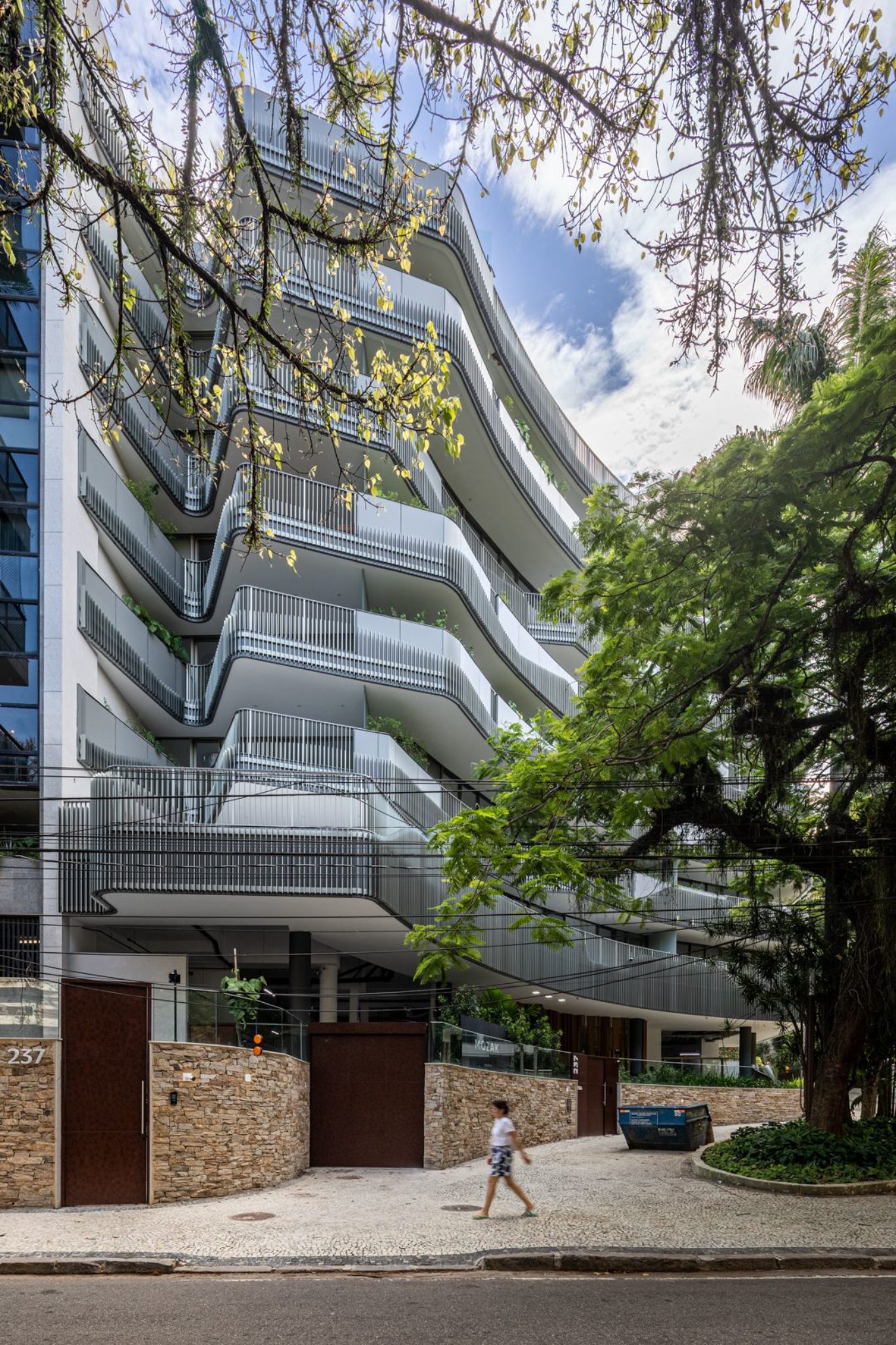 Brisa Apartments | Sergio Conde Caldas Arquitetura - Arch2O.com