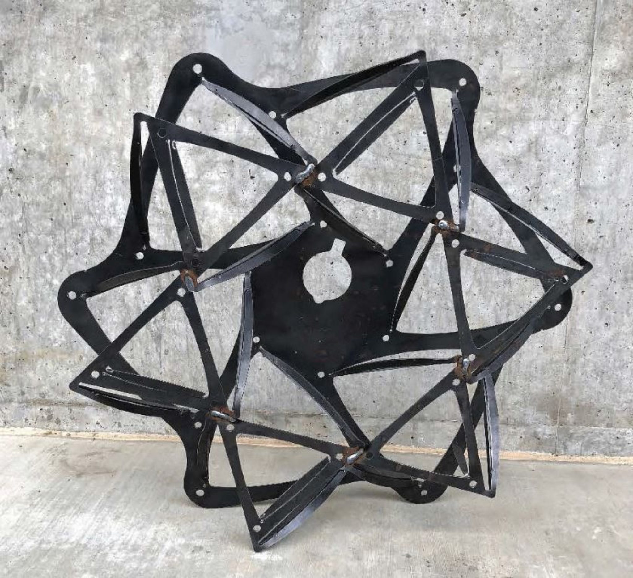 Kirigami-Inspired Sculptural Steel Structure Takes 2024 Forge Prize For ...