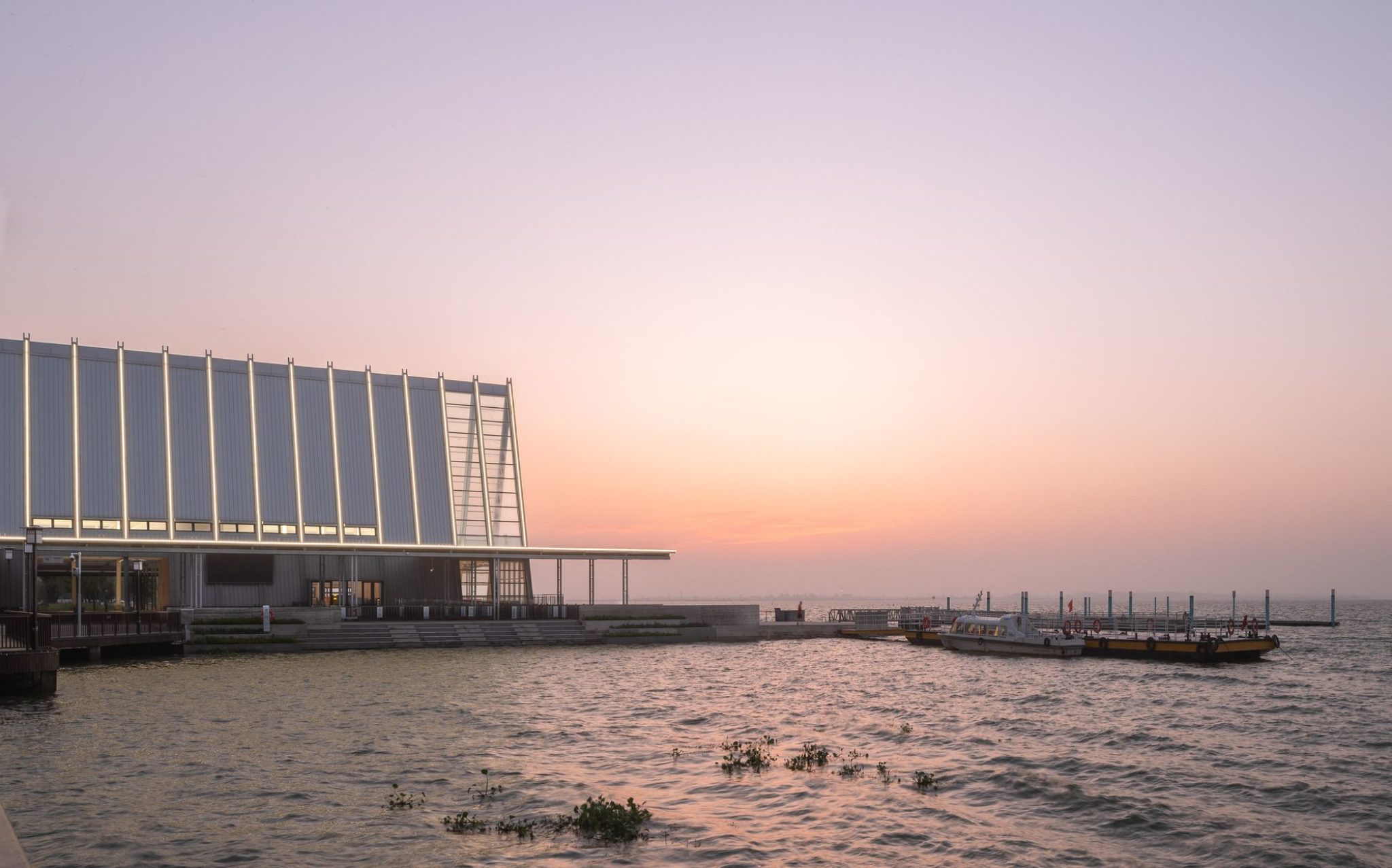 Liangzi Island Off-island Pier | UAO Design - Arch2O.com