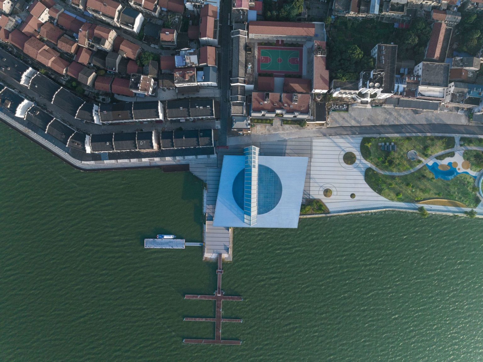 Liangzi Island Off-island Pier | UAO Design - Arch2O.com