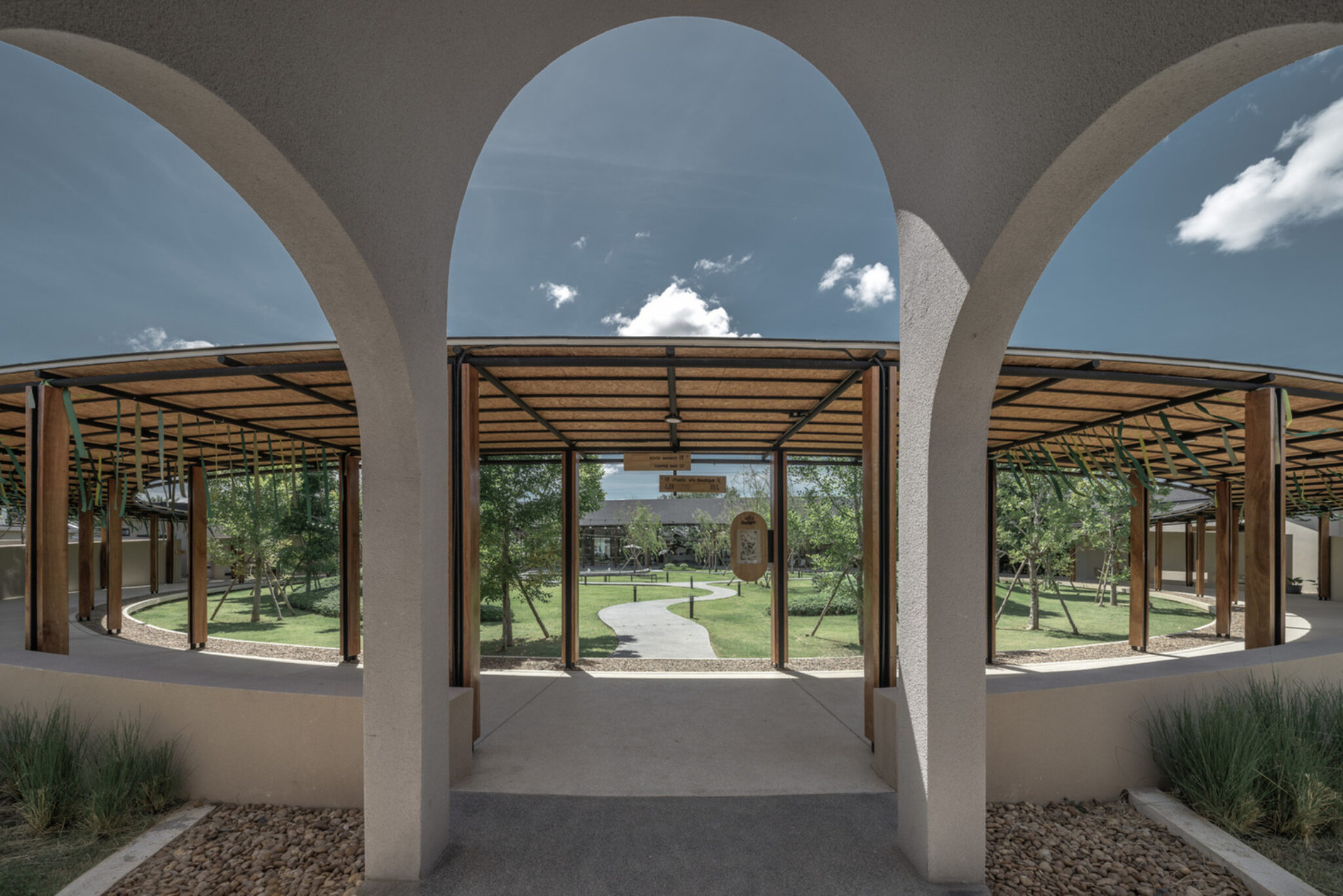 KAEW Boutique | MOBIUS STUDIO - Design Creator - Arch2O.com