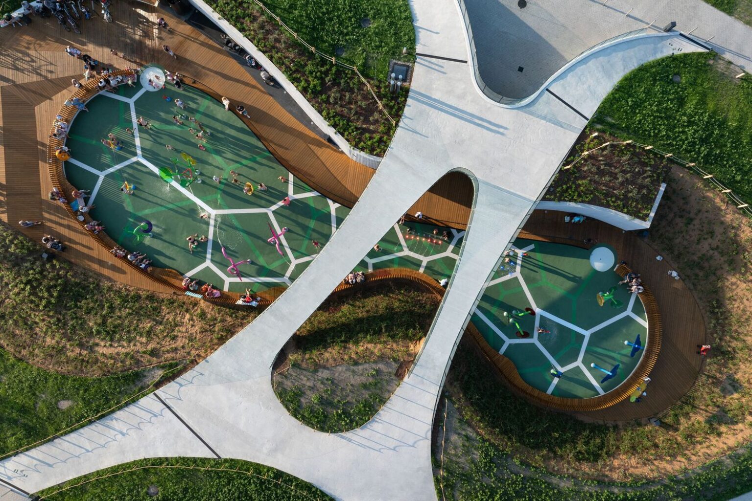 Playgrounds in Jaworek Park in Tychy | RS + Robert Skitek - Arch2O.com