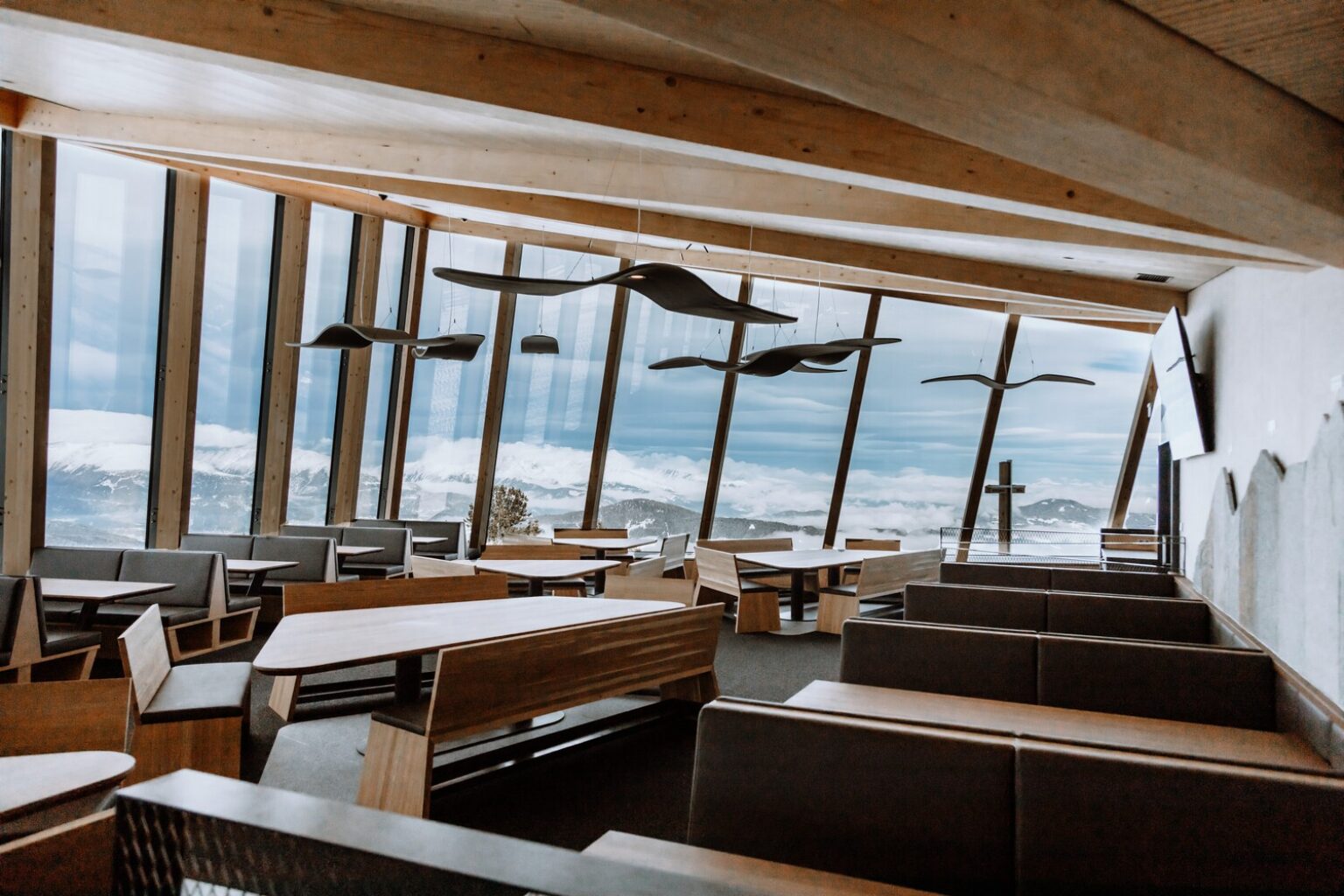 The Eagle Mountain Top Restaurant | Viereck Architects - Arch2O.com