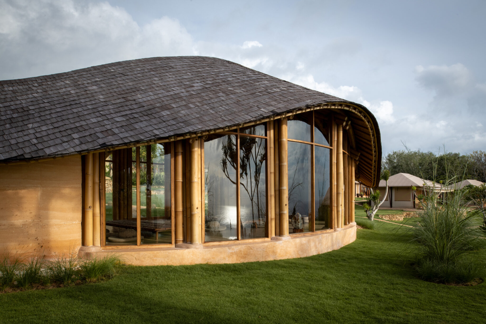 Fish Tail Tea Room | Pablo Luna Studio - Arch2O.com