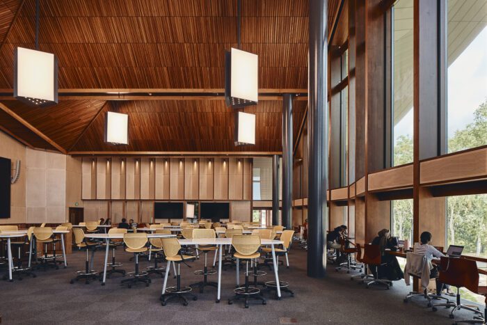 James Cook University Engineering & Innovation Place | KIRK Studio + i4 ...