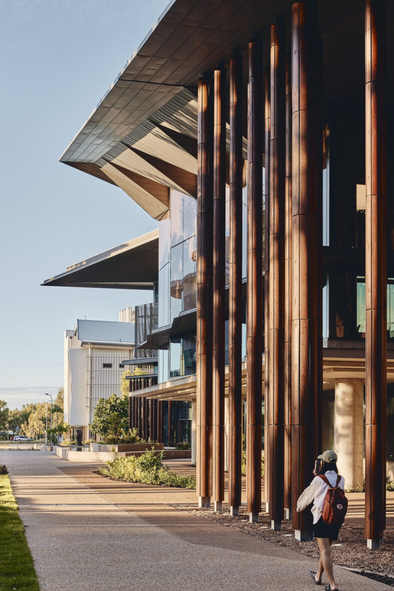 James Cook University Engineering & Innovation Place | KIRK Studio + i4 ...