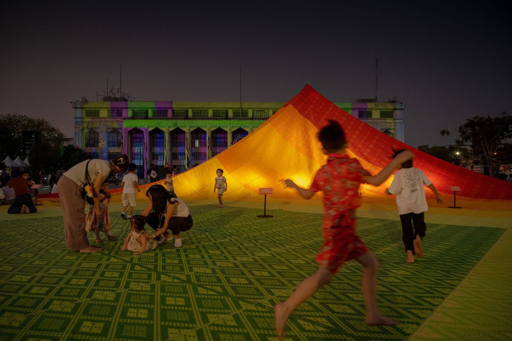 Mega Mat Installation Bangkok Design Week | MVRDV – Arch2O.com
