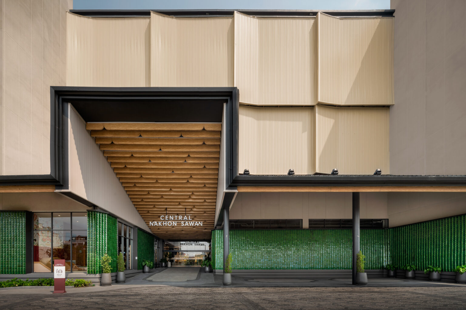 Central Nakhon Sawan | IF (Integrated Field) – Arch2O.com
