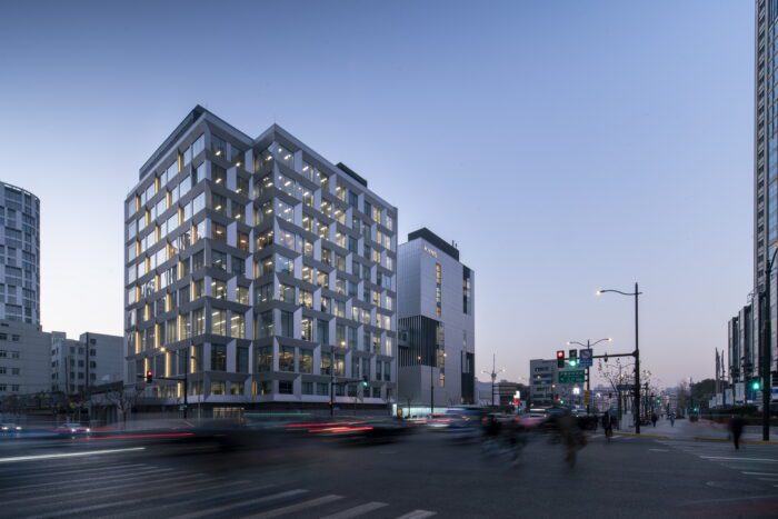 KYMS Technology Centre | Atelier Archmixing - Arch2O.com