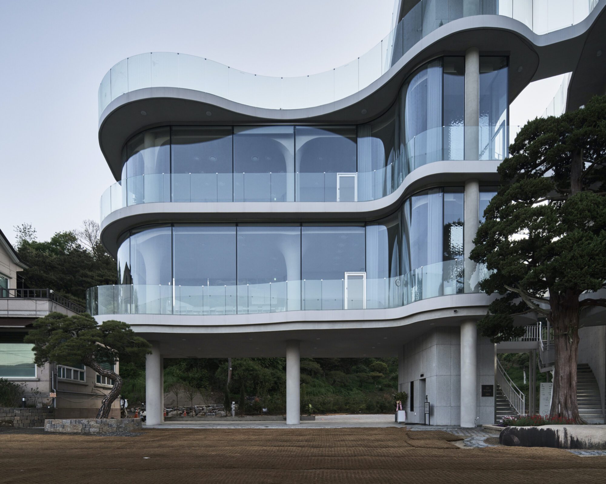 Rose Mary Cafe | Chiasmus Partners - Arch2O.com