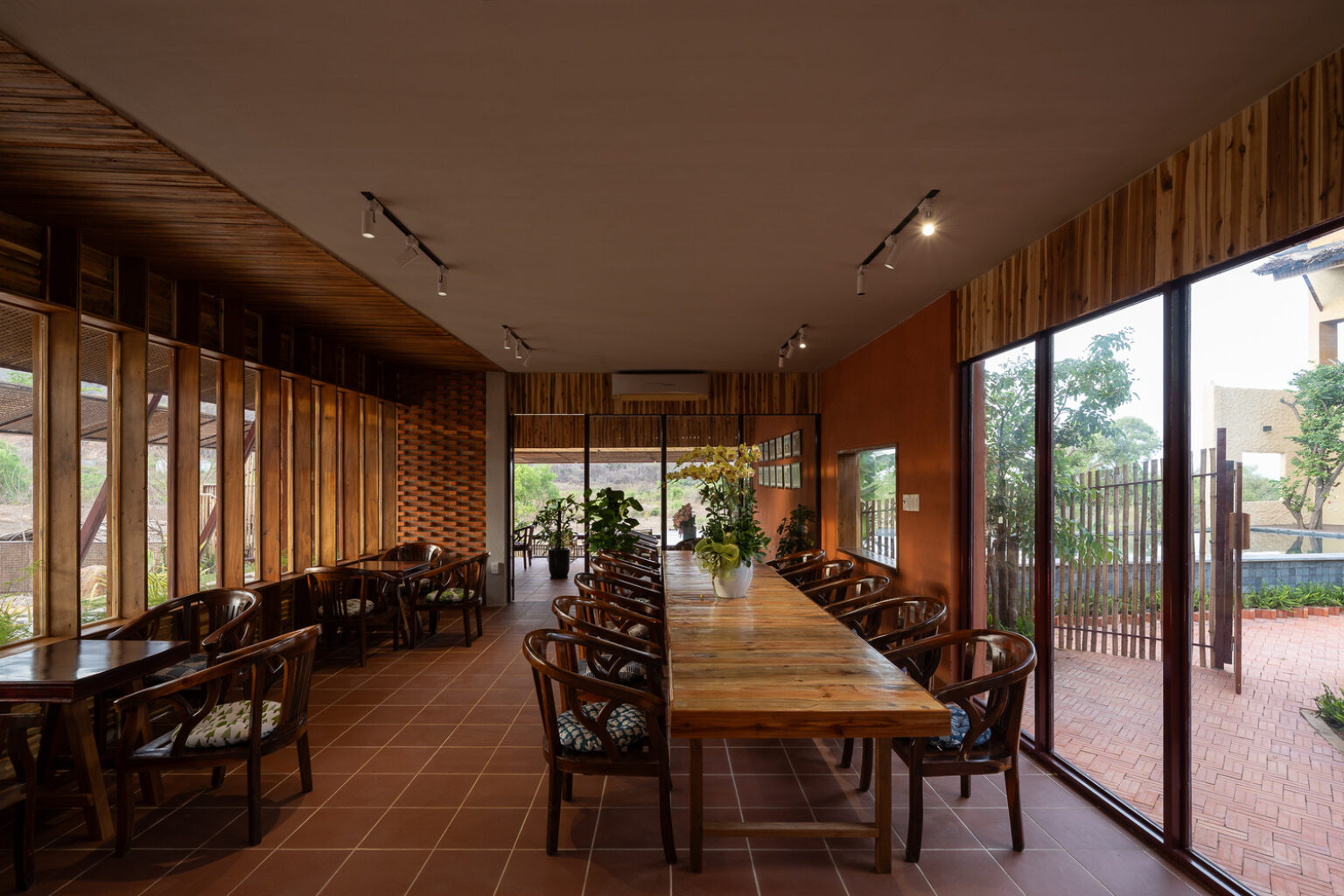 Dragonfly Retreat & Cafe | Country House. Architecture - Arch2O.com