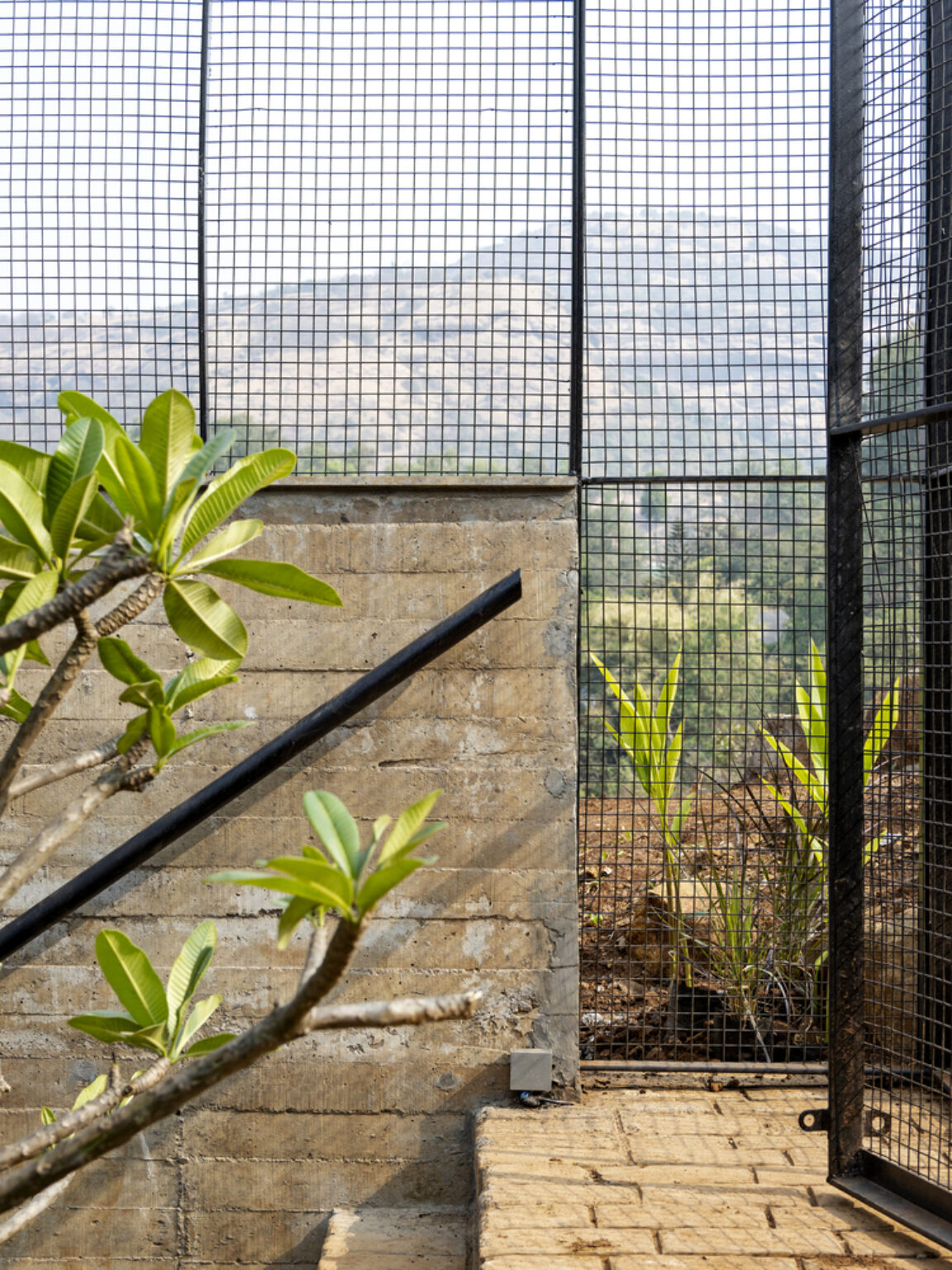 Oblique House | Red Brick Studio - Arch2O.com