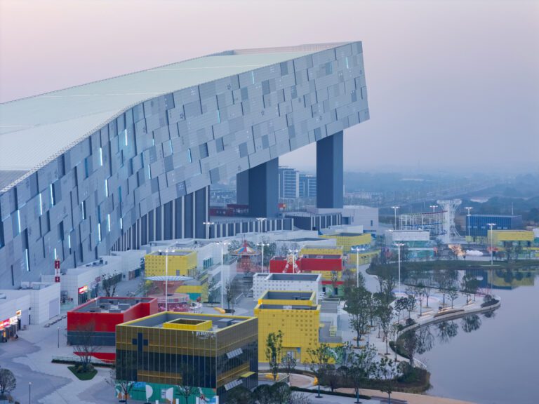 Wuhan Ski Resort | CLOU Architects - Arch2O.com