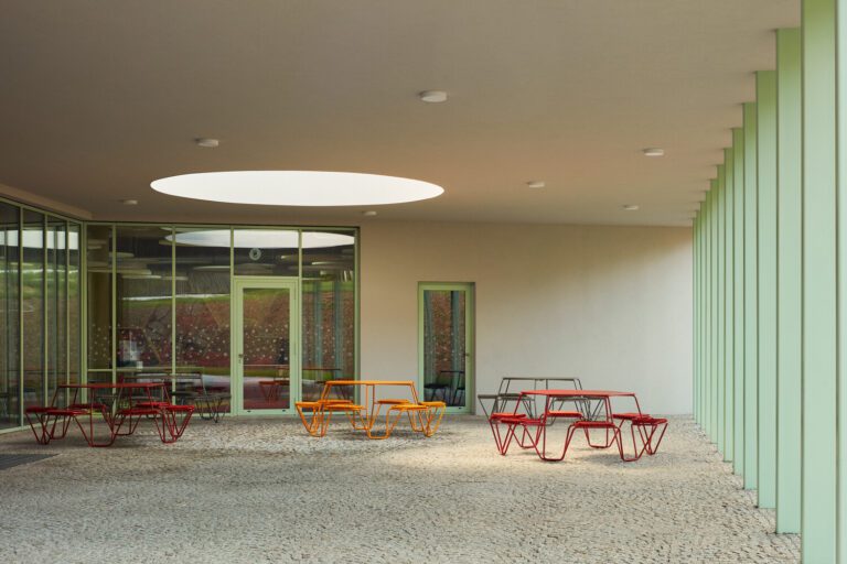Frič Brothers Elementary School | Atelier 6 – Arch2O.com