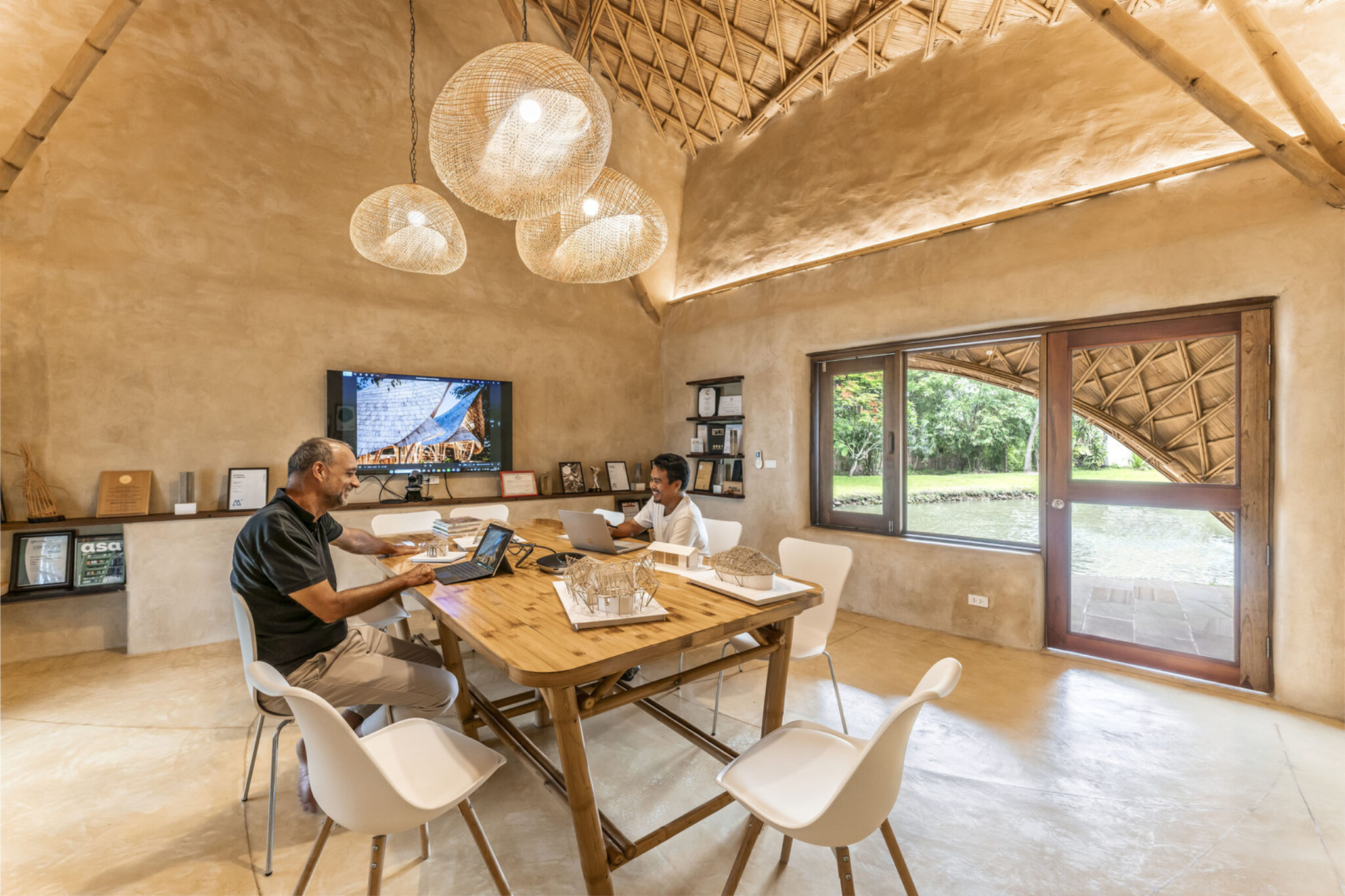 Architect Office at the Water’s Edge | Chiangmai Life Architects ...