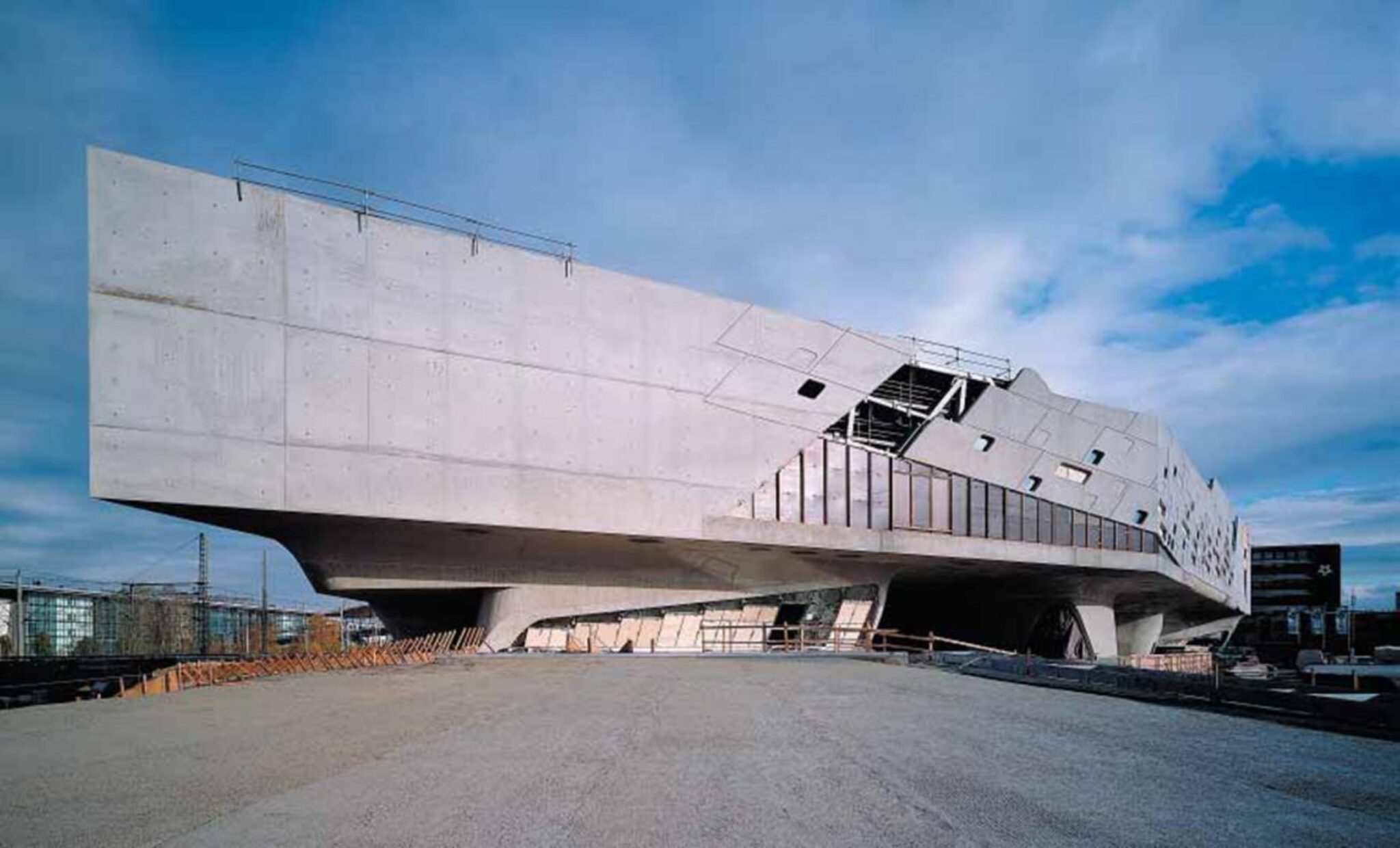 Why Famous Architects Like Frank Lloyd Wright and Zaha Hadid ...