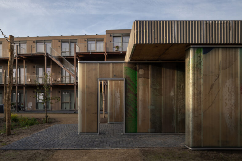 Circular Living Room and Temporary Housing | VLOT architecten – Arch2O.com