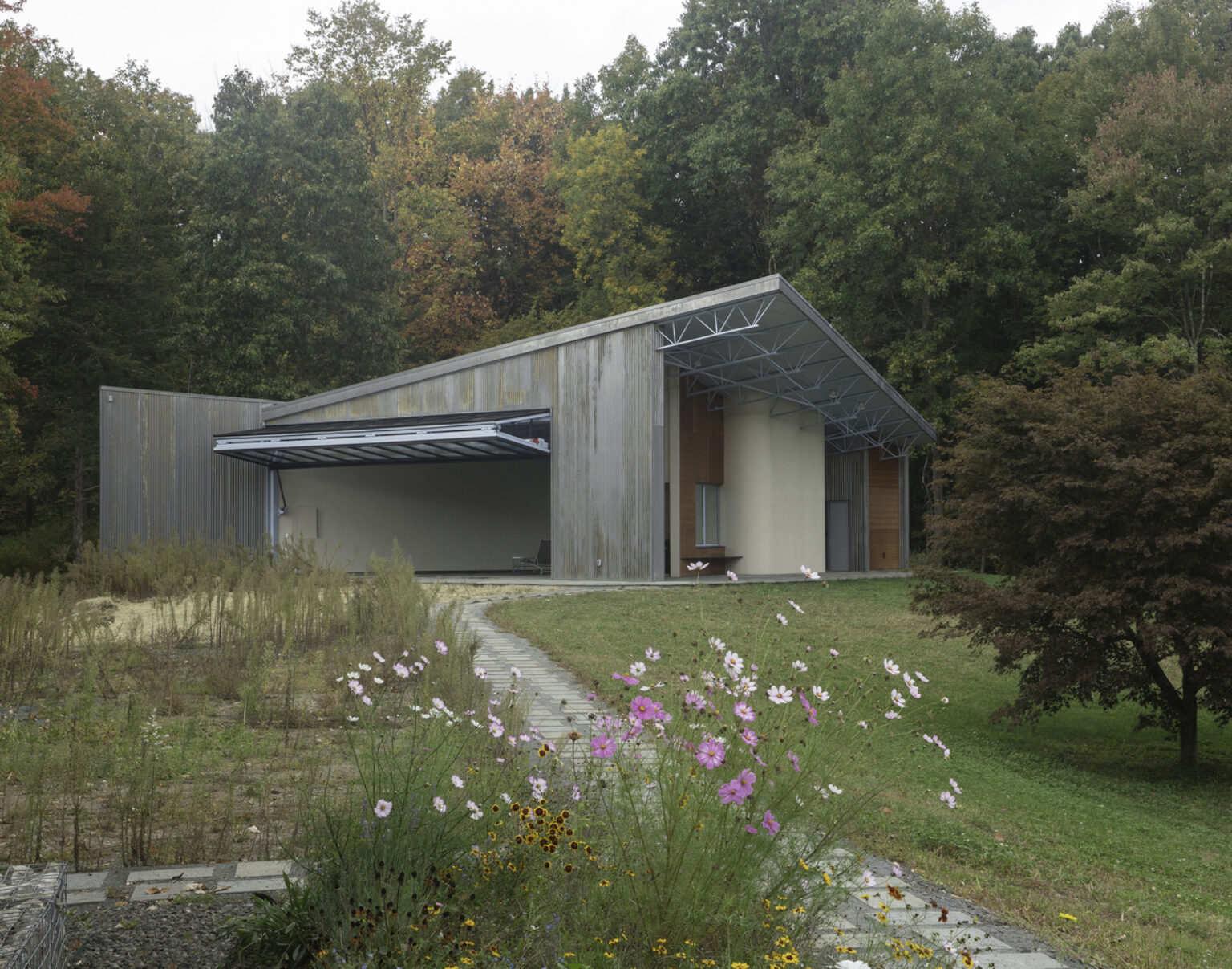 Gray Niva Pool House | GAuthier Architects - Arch2O.com