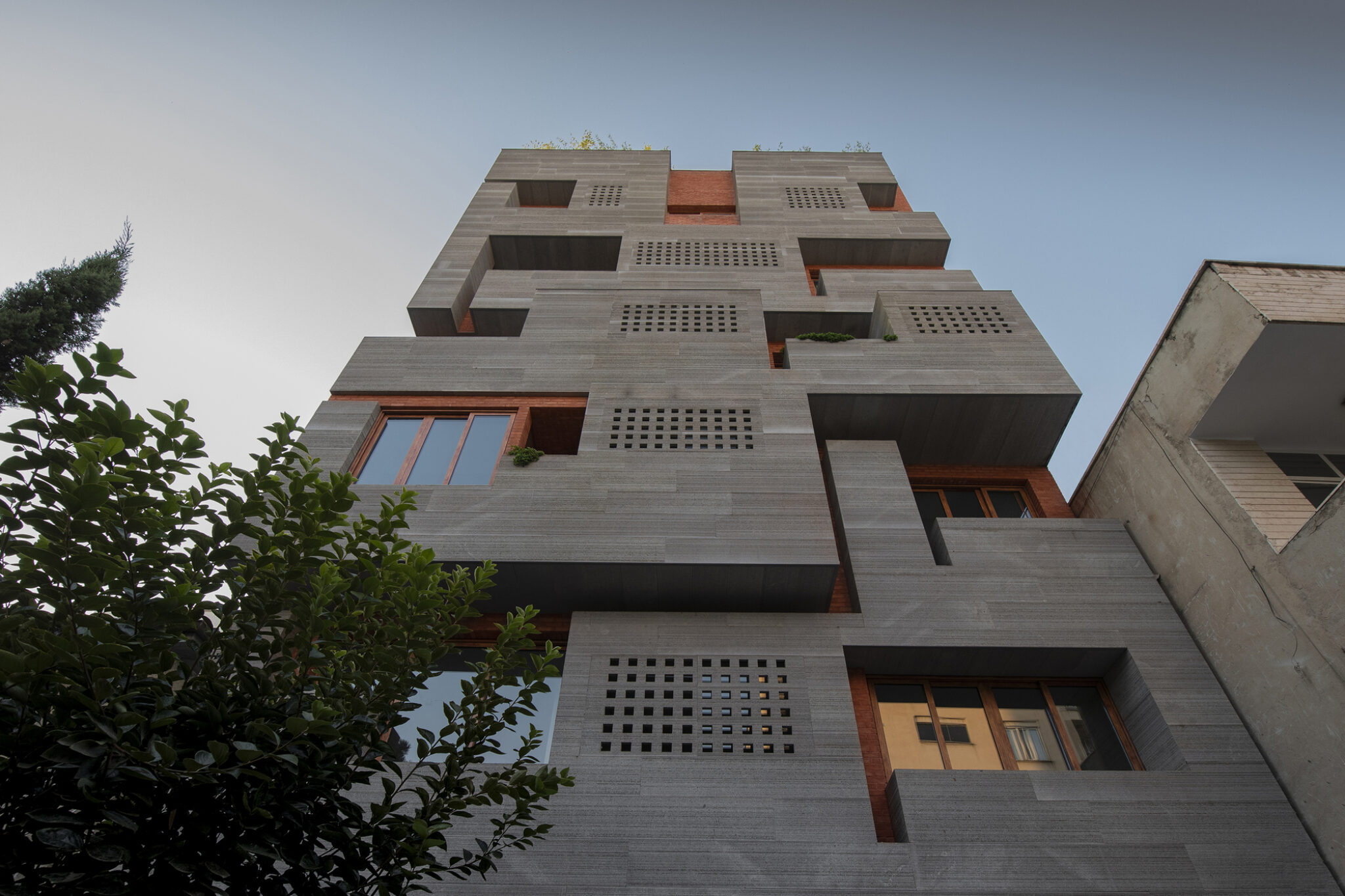 Afshar Residential Building | Ayeneh Office - Arch2O.com