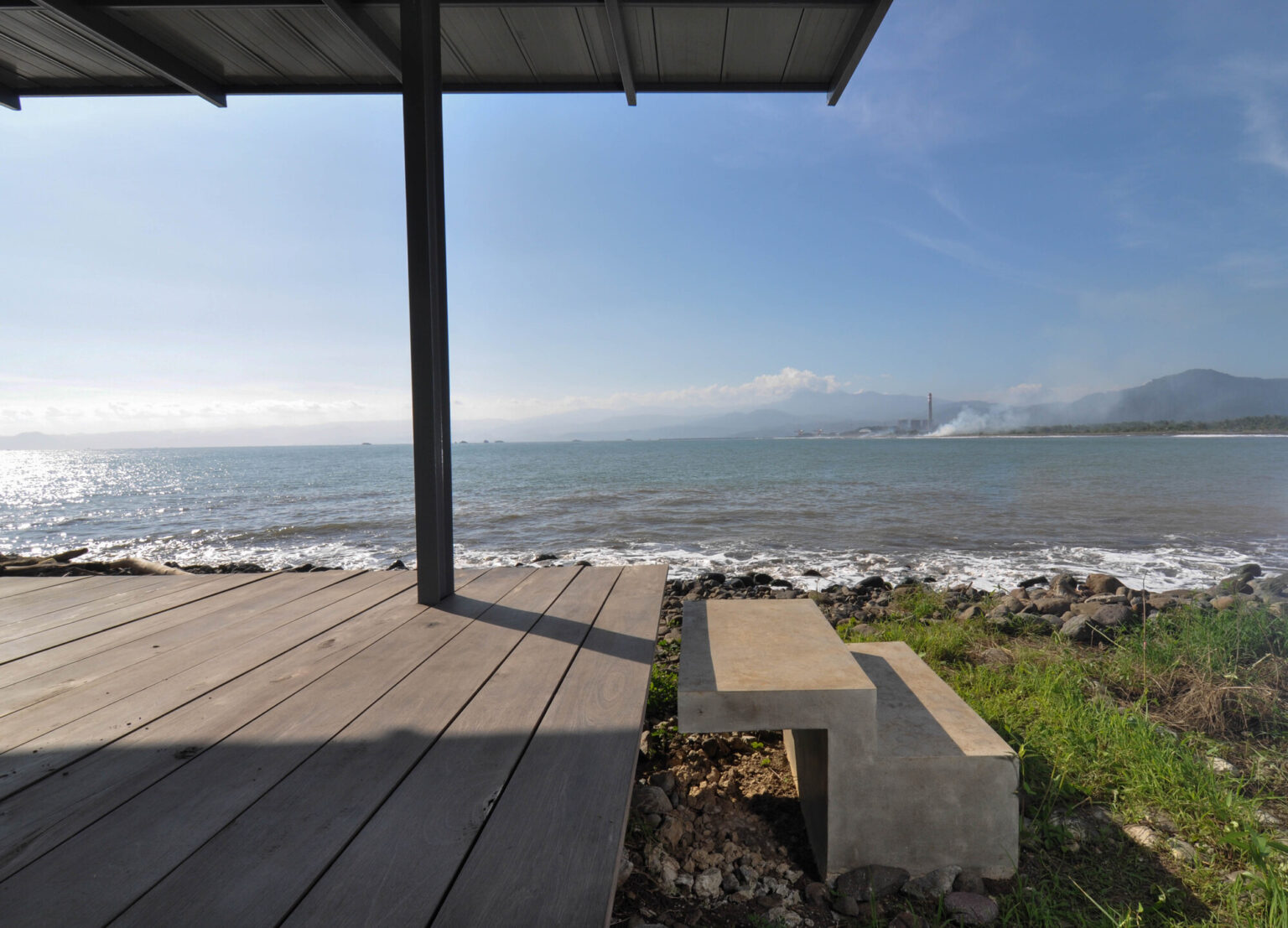 Omah Tanah Hosuse | Budi Pradono Architects - Arch2O.com