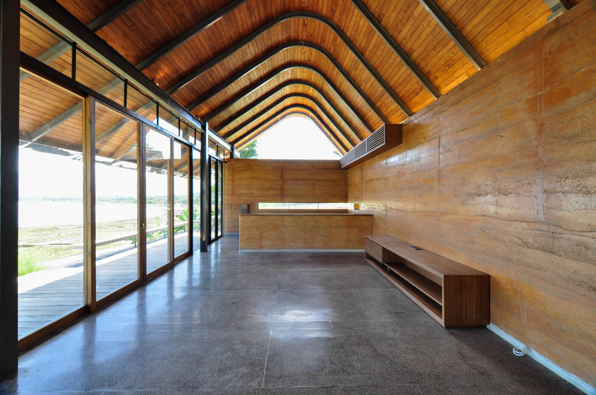 Omah Tanah Hosuse | Budi Pradono Architects - Arch2O.com