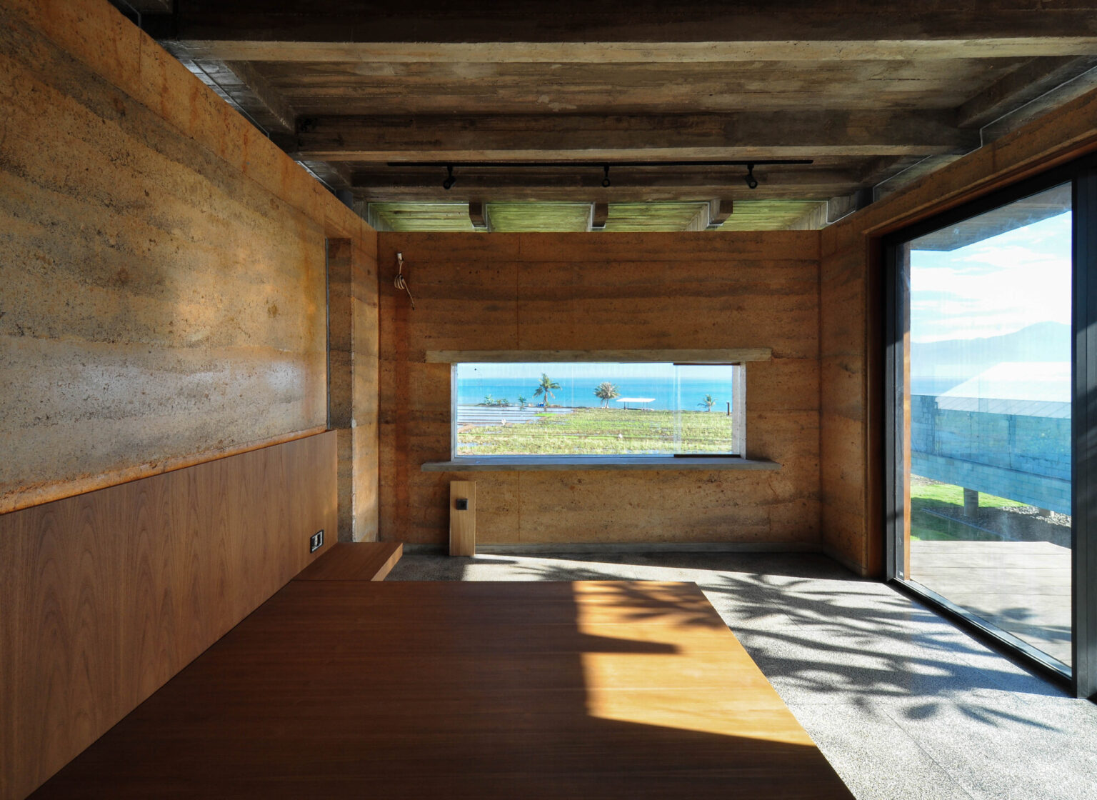 Omah Tanah Hosuse | Budi Pradono Architects - Arch2O.com