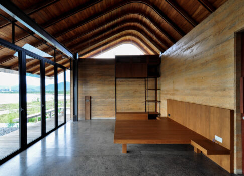 Omah Tanah Hosuse | Budi Pradono Architects - Arch2O.com