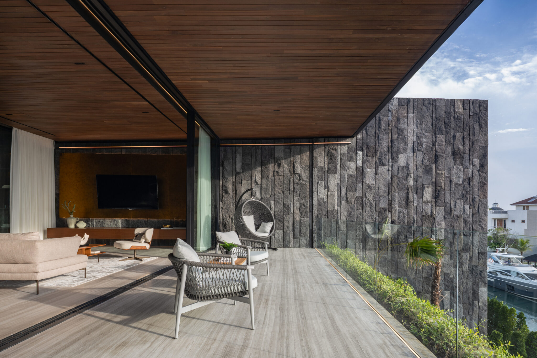 From Inside Looking Out House | K-Thengono Design Studio - Arch2O.com