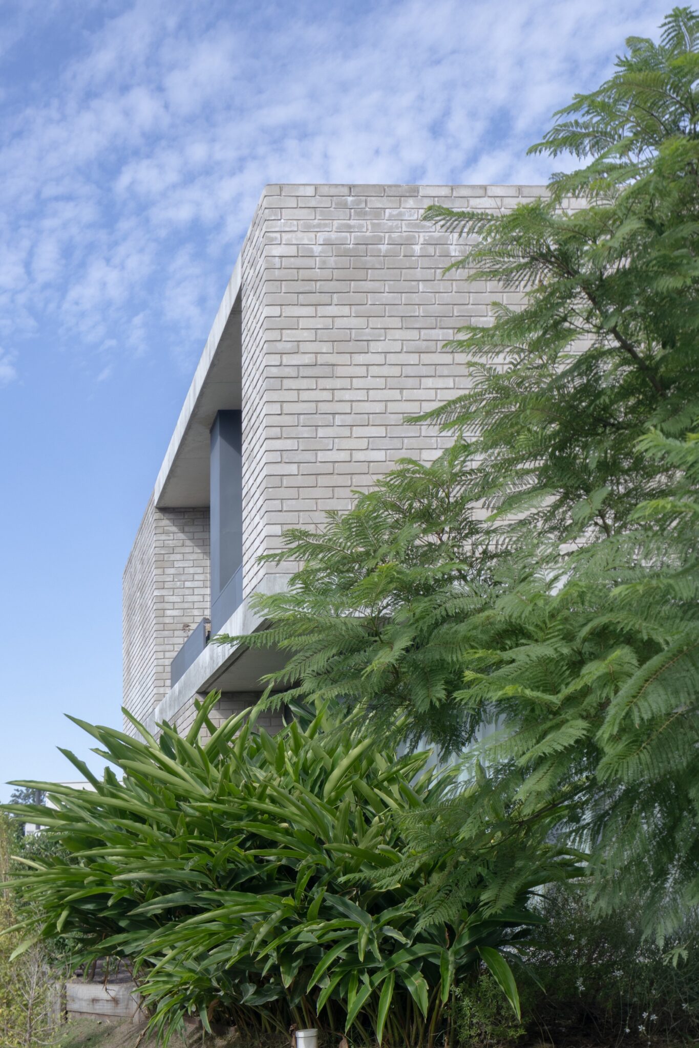 RoMa House | Pedro Ignacio Yáñez + Ignacio Bóscolo + Norberto Nenninger ...