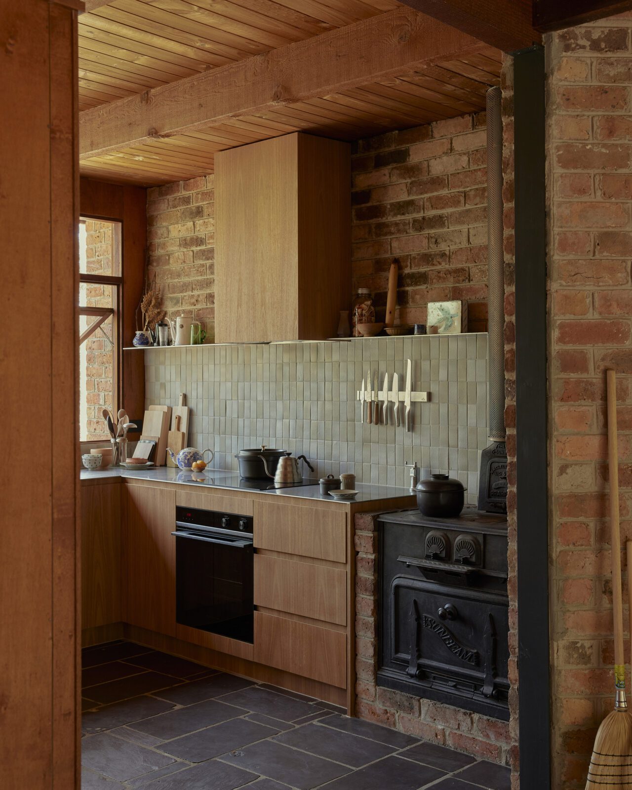 River Bend Repair | Vaughan Howard Architects with InPlace - Arch2O.com
